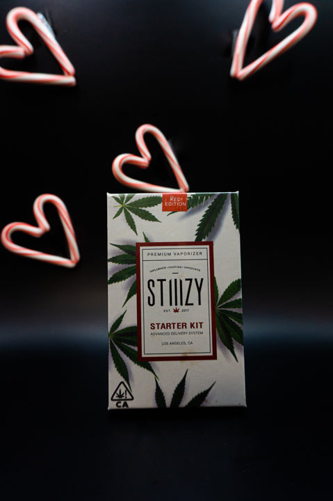 STIIZY Premium Vaporizer Starter Pack – Glass and Glamour